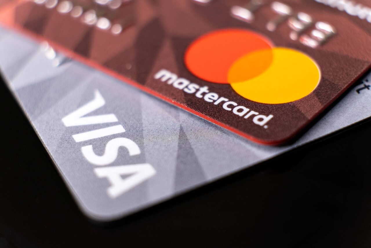 Visa vs. Mastercard | Key differences & benefits