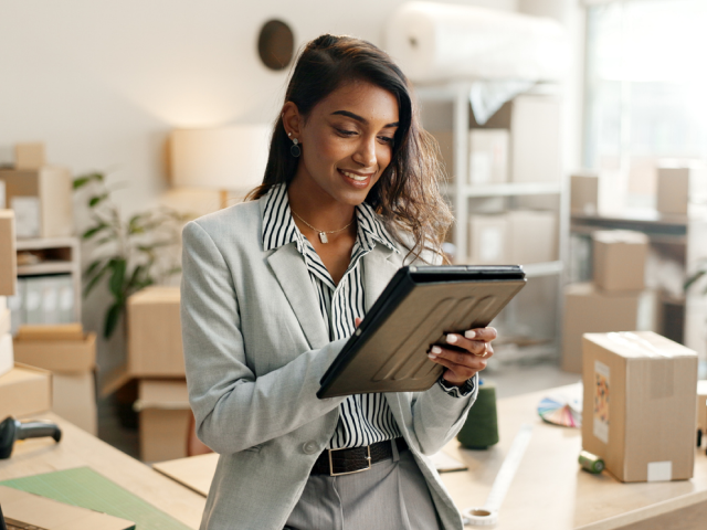 What is an endless aisle in retail?